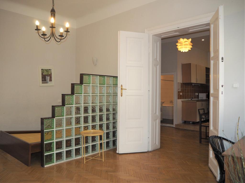 Eladó lakás Budapest Dorottya utca II. emelet 52m2 ref: |Lakáspont Ingatlan